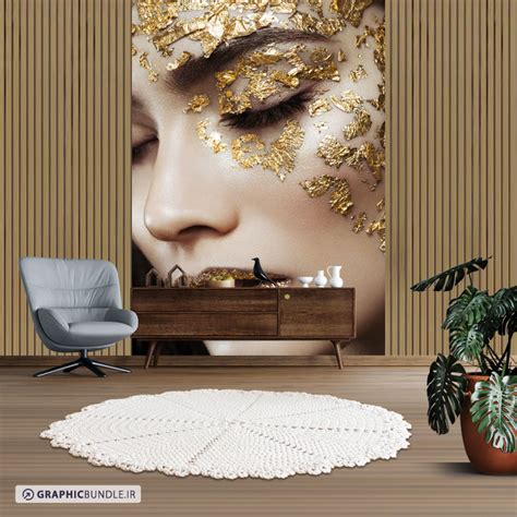 پوستر دیواری با عکس پرتره دختر و زن جوان با زرورق های طلایی روی لب و صورت