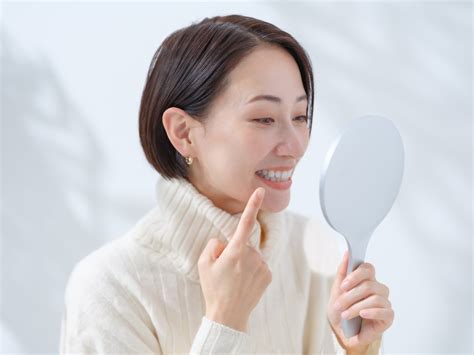 更年期からは「顔の下半身」を動かすこと。医師が教えるたるみ防止策 Esseonline（エッセ オンライン）