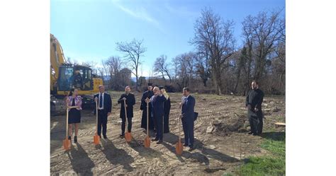 Една мечта на пловдивските педиатри се сбъдва строят детска клиника за 42 млн лева Снимки