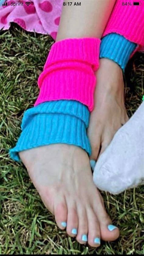 Amanda Cerny Scrolller