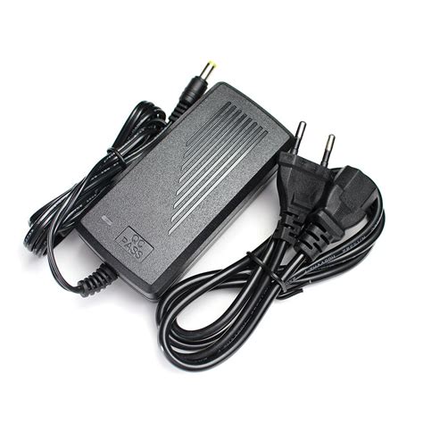 Блок питания в пластиковом корпусе 12V 5A