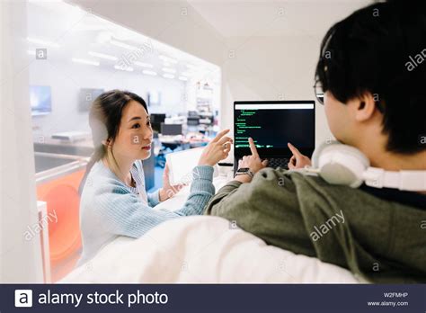 Black Woman Computer Coding Hi Res Stock Photography And Images Alamy