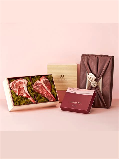 한우 드라이에이징 스테이크 선물세트 A 티본스테이크본인립아이꽃등심 12kg Eternal Journey