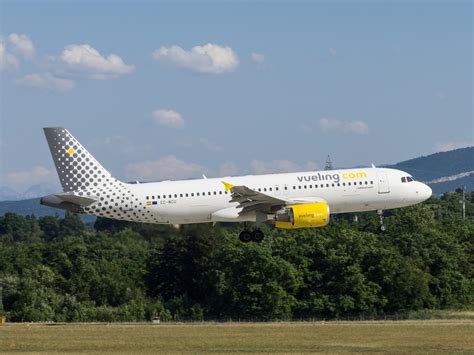 Flugzeuge Ec Mcu Airbus A320 214 A320 Vlg