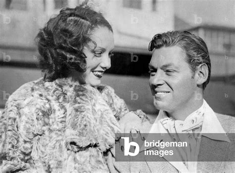 Image Of Johnny Weissmuller With Lupe Velez 1934 Bw Photo