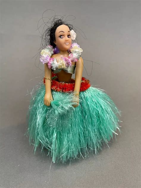 Vintage Hula Girl Dashboard