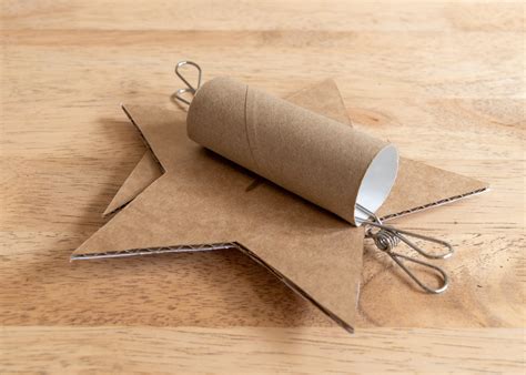 How To Make Paper Christmas Decorations — Mina And Maud