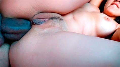 첫 애널 크림파이를 받는 핫한 소녀 니콜리 리오 xHamster