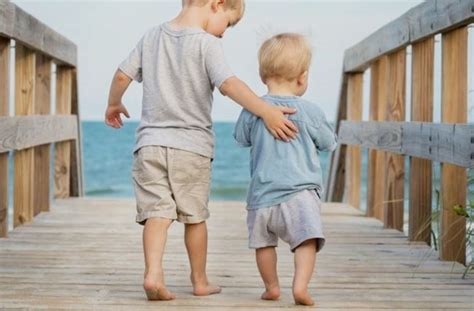 두아이 육아 종종 싸우는 우리 아이들 사이 좋게 지내게 할 수 없을까요 차이의 놀이