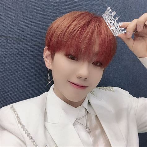 Pin By 𝐴𝑟í𝑎♡ On Elast 엘라스트 E Last Elast Wonjun Elast Kpop