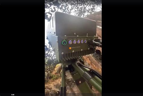 Рашисти використовують окопний РЕБ Пероед що не дає 100 захисту від Fpv дронів Defense Express