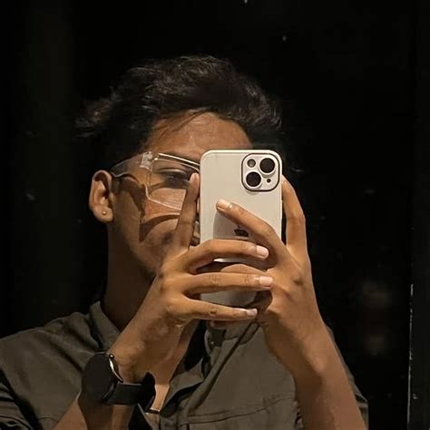 Aadhi🌼 (@___aaaadhi) • Threads, Say more