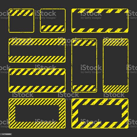 대각선이 있는 다양한 노란색 그런지 경고 표지판 오래된 주의 위험 또는 주의 표지판 건설 현장 표지판 현실적인 통지 간판 경고 배너 도로 방패 벡터 그림 0명에 대한 스톡