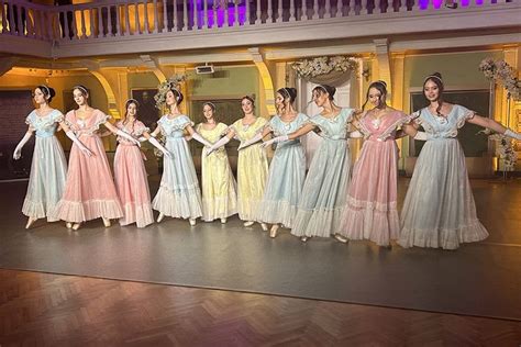 Благотворителен бал събра средства за деца лишени от родителска грижа в Пловдив R Vplovdiv