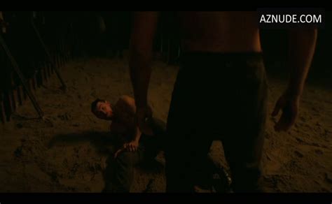 Calahan Skogman Shirtless Scene In Shadow And Bone AZMen