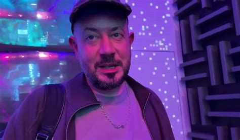 Артемий Лебедев Демографию поможет поднять признание гендерных ролей