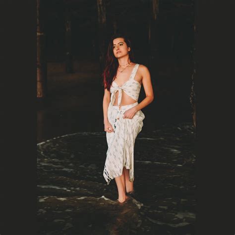 Olivia Castanho I Really Should Stop Posting Such Beautiful Photos