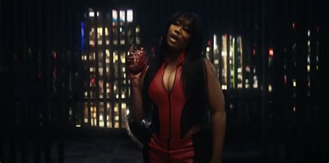 Szas Kill Bill Leading Race For 1 On Pop Radio Chart