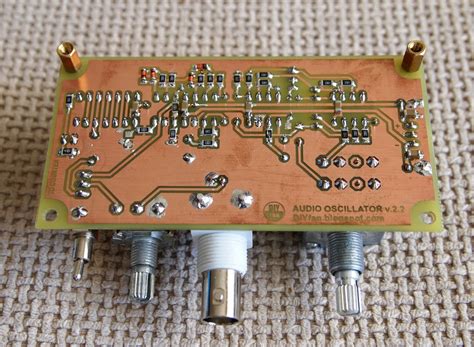 Audio Oscillator With Frequency Counter Electronics Lab Com