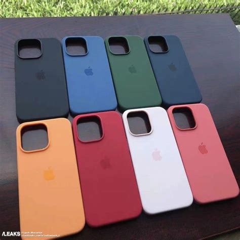 Прямо перед анонсом iPhone 13 в Сети появились фотографии чехлов во ...