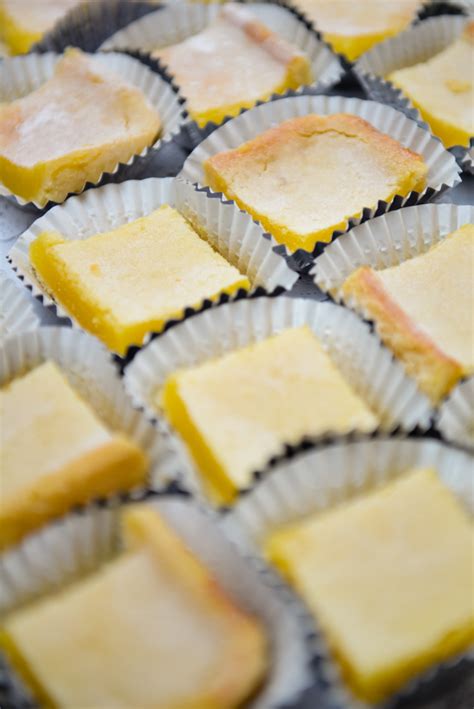 Specialty Desserts Creme De La Creme Cake Company