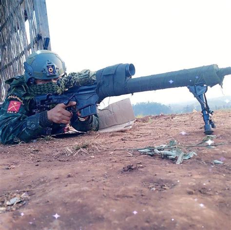 နယ်မြေကိစ္စကြောင့် ရန်ပွဲဖြစ်သော်လည်း မဟာမိတ်များဖြစ်တဲ့အတွက် သေနတ်မကိုင်ပဲ လက်ရုံးချင်းသာယှဉ်ပ