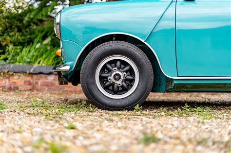 Lot 57 1971 Austin Mini 1000