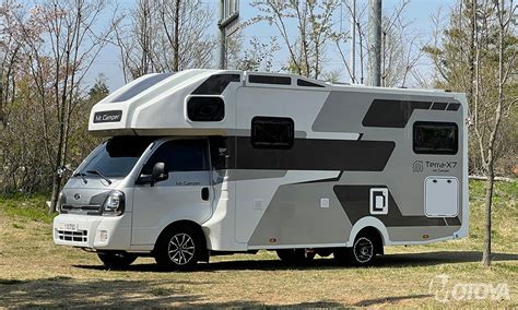 요즘 핫한 미스터캠퍼 캠핑카 모토야