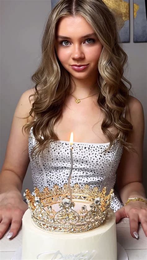 Anghelina Policarpova A Bikini Kinda Life🩷 Trends Fashion Trending