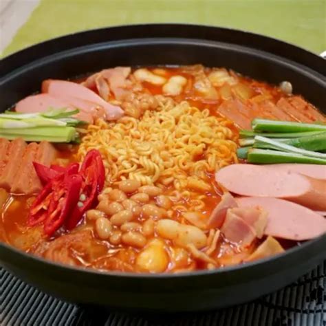 부대찌개 맛있게 만들어 먹어보자
