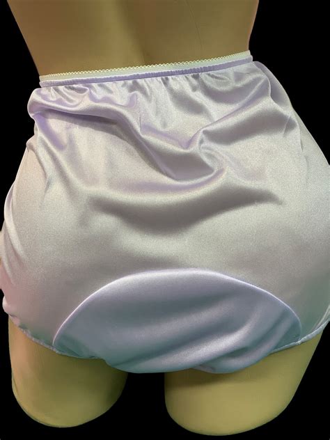 Lavender Nylon Tricot Panties With Very Large Mushroom Double Nylon
