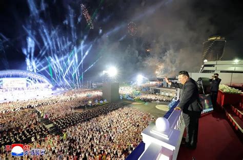 تصاویر؛ رهبر کره شمالی و دخترش در مراسم افتتاح اقامتگاه تفریحی