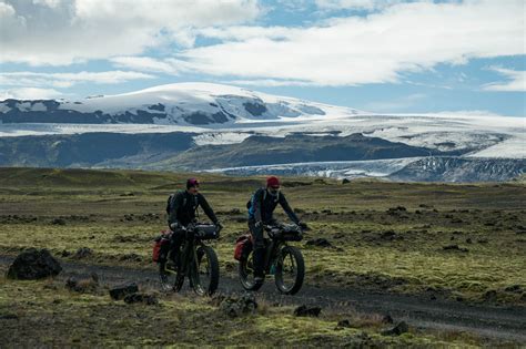 Iceland Divide North South