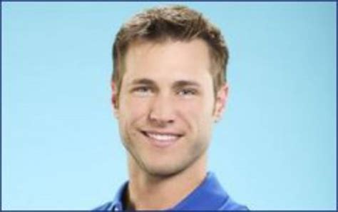 The Bachelor Eliminates Rozlyn Papa For Inappropriate Relationship