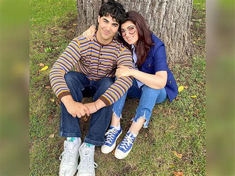 twinkle khanna talks about freezing london winter reveals son aarav