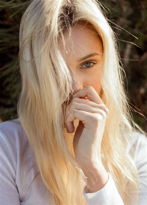 Status More — Rektmag