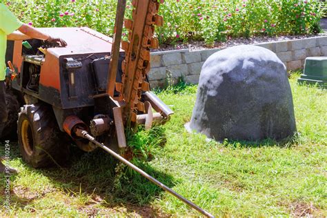Laying Of Communications Fiber Optics Trenchless Using Horizontal Directional Drilling Machine