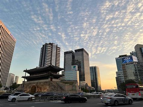 체험기 아이폰14프로 맥스 다이내믹 아일랜드 차별화애플페이 등 개선 서둘러야