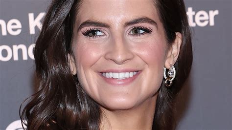 Cnn Anchor Kaitlan Collins Showed Off Her Killer Legs Youtube