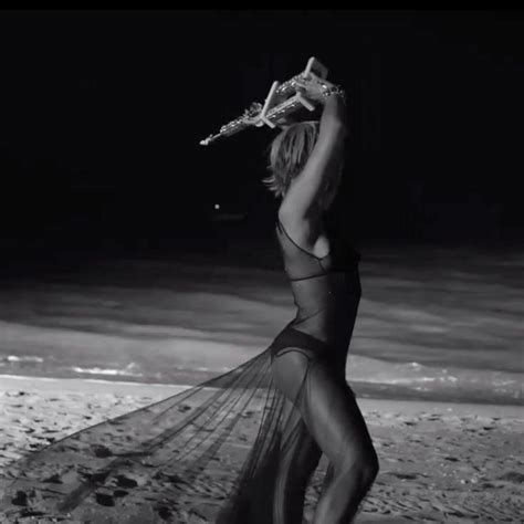 All The Looks From Beyonc S New Videos