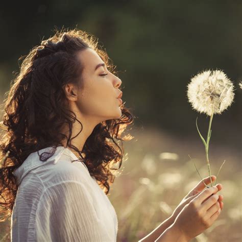 За нас Айкор България ООД е дистрибутор на лекарства медицински изделия и козметика на