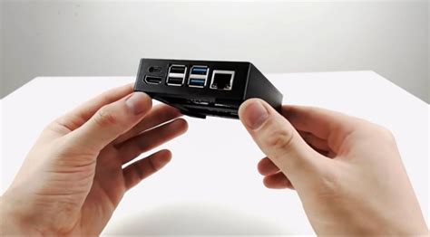 node mini server v3 is a diy mini pc powered by a raspberry pi 4