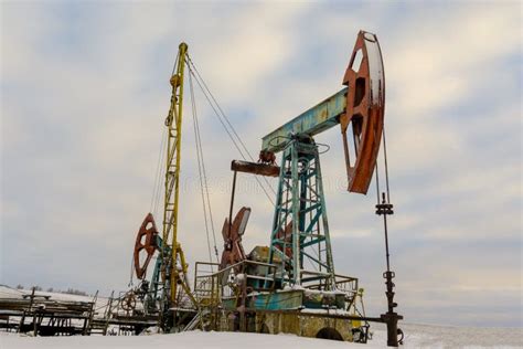 Mining And Quarrying Installations For The Extraction Of Oil From The Bowels Of The Earth Stock