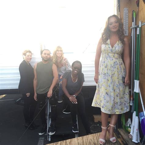 Leah Remini Feetforum