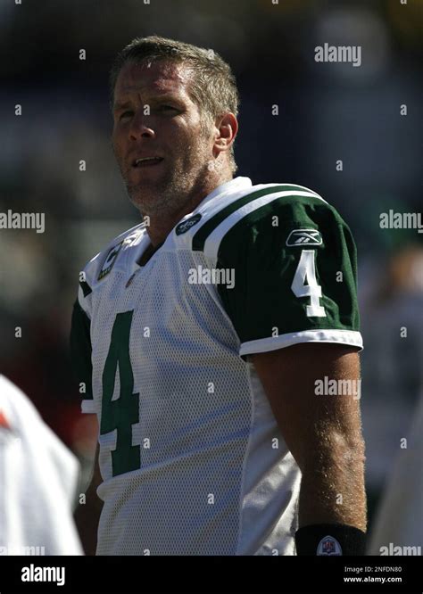 New York Jets Quarterback Brett Favre On The Sidelines Against Oakland Raiders In The First