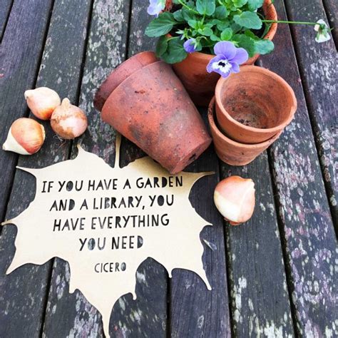 Metal Maple Leaf Ornament Cicero Quote