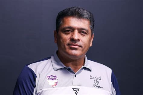 پروین به حرف بیاید برخی باید از ایران بروندآقایی که با ماشین من دور