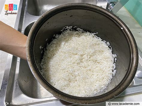 How To Cook Rice In A Rice Cooker Properly