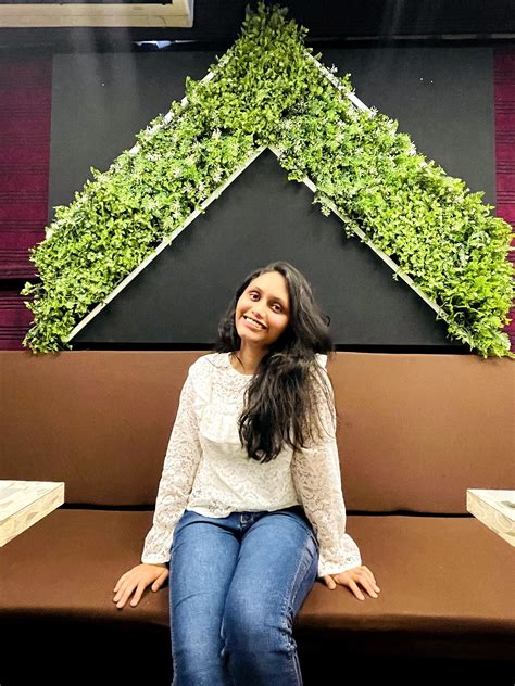 Himaja Keela Medium