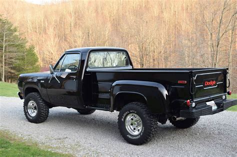 1976 Dodge Truck